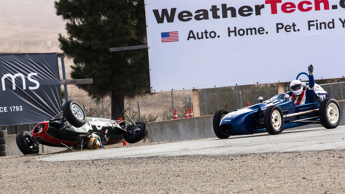 Can You Make a Split-Second Decision? - Hispanic Motor Press