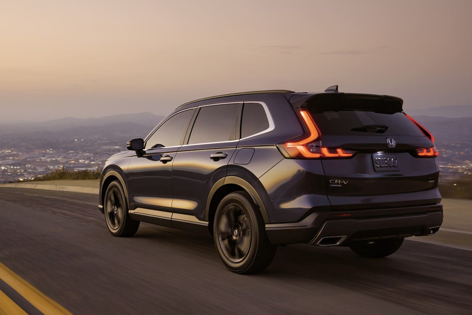 Más grande y mejorado, el nuevo Honda CR-V hibrido. - Hispanic Motor Press