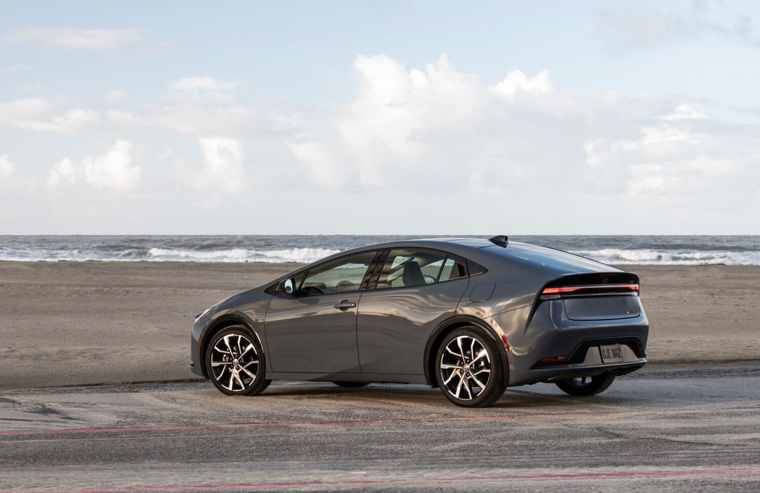 Todo nuevo y elegante: el Toyota Prius 2024 es el mejor. - Hispanic ...