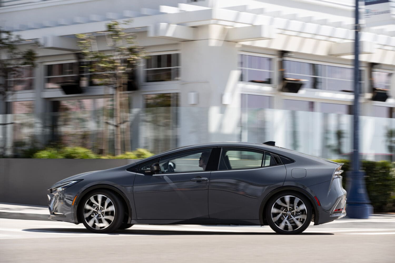 Todo nuevo y elegante: el Toyota Prius 2024 es el mejor. - Hispanic ...