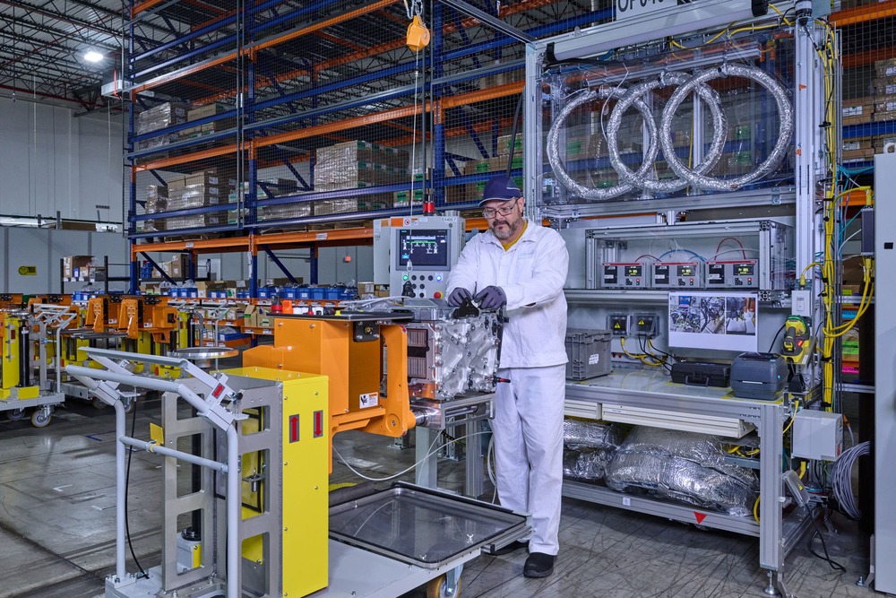 GM-Honda Begin Commercial Production at Industry’s First Hydrogen Fuel ...