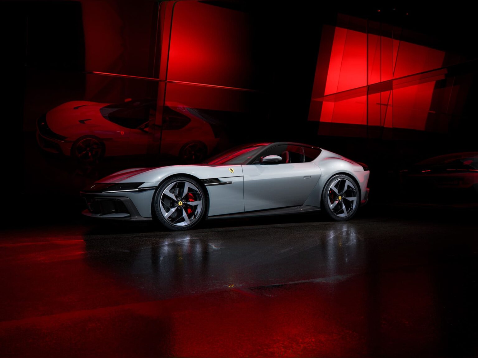 Ferrari 12Cilindri, la bella maquina del futuro. - Hispanic Motor Press