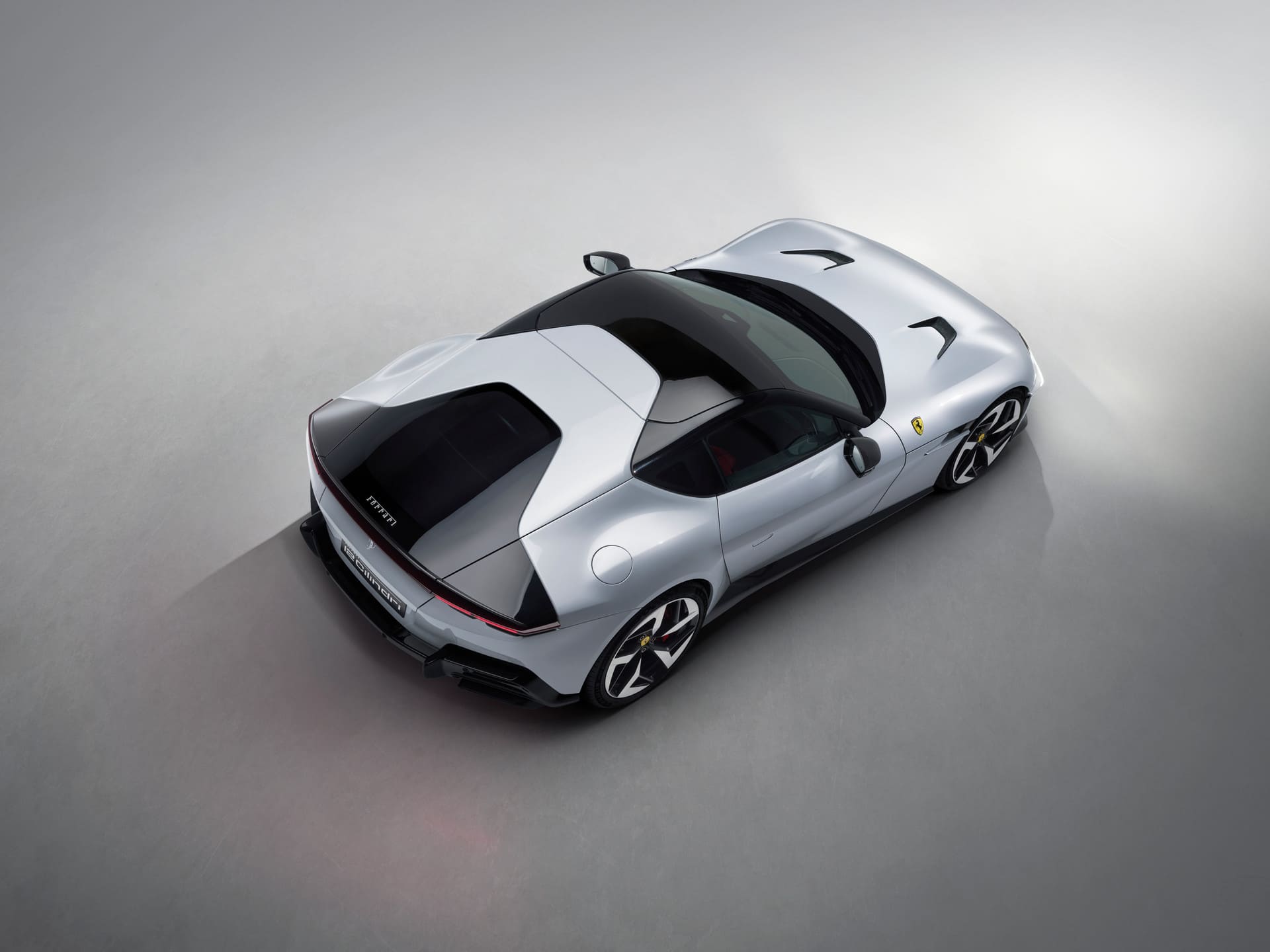 Ferrari 12Cilindri, la bella maquina del futuro. - Hispanic Motor Press